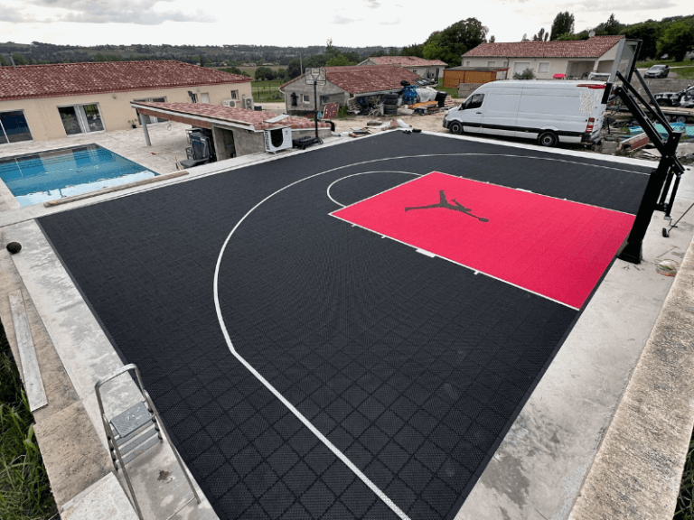 Terrain de basket 3x3 en dalles clipsables pour s'entraîner comme les ...